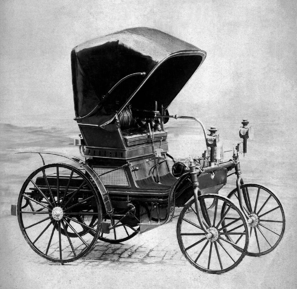 Mercedes: 130 anni fa, nel 1892, fu realizzata la prima auto di lusso ...